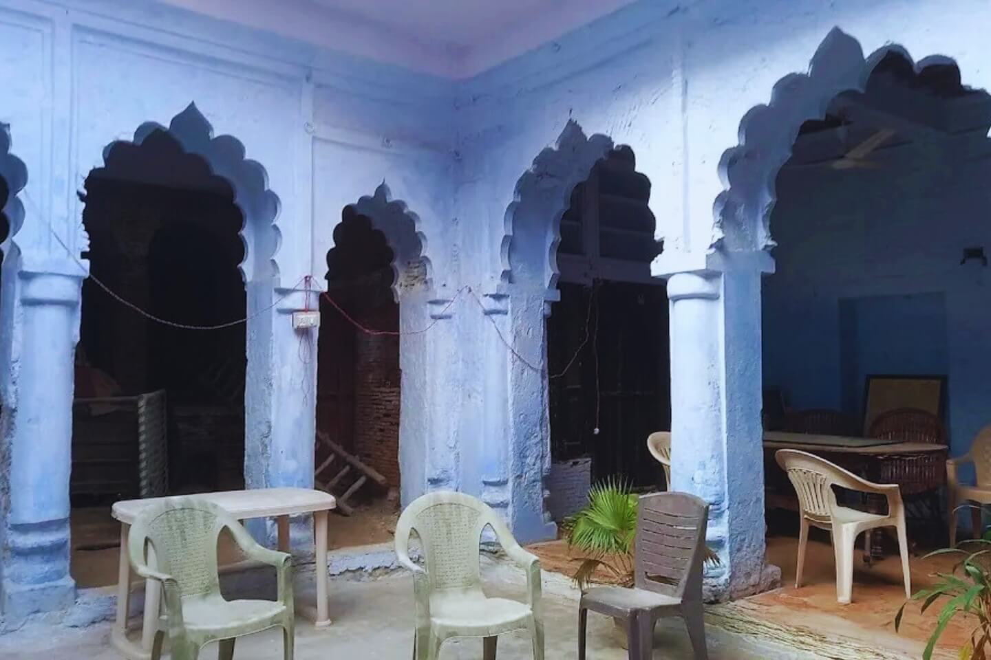 Firangi Mahal Lucknow (Entry Fee, Timings, History, Built by, Images ...